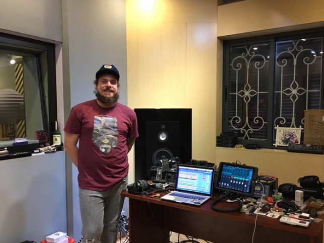 Hanoi's Underground Music Scene in Ếch Ếch Studio's Album - Hanoi Grapevine